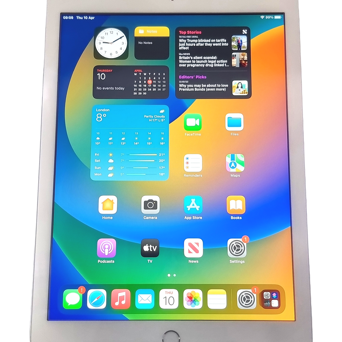 Apple iPad 5th Generation Tablet, 9.7", 32GB, Wi-Fi, Silver, A1822 ...