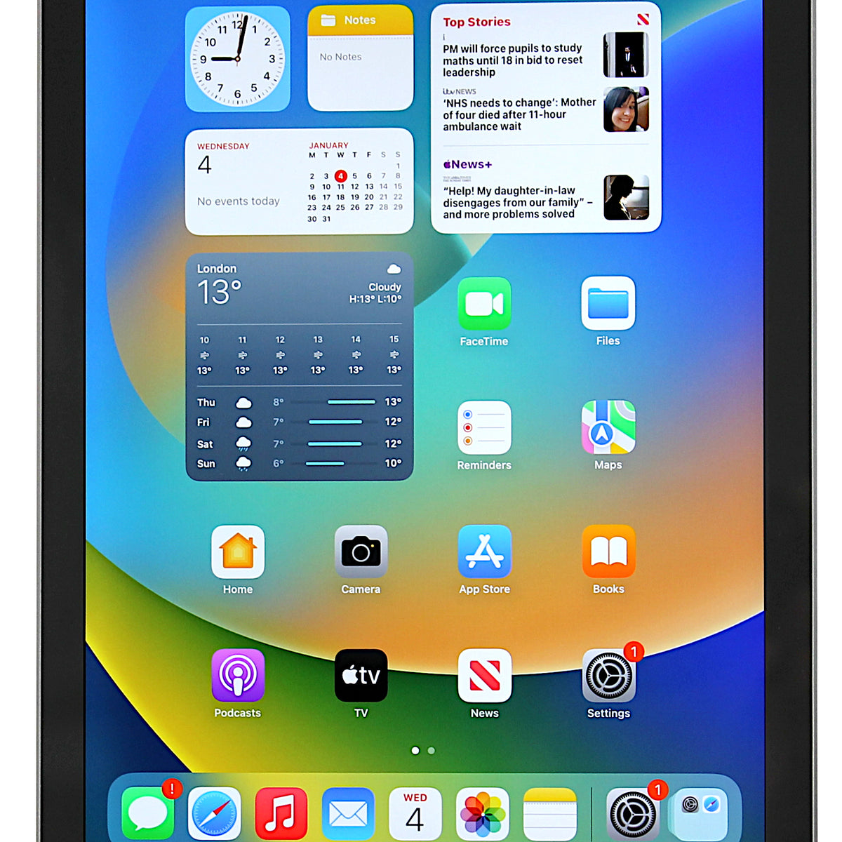 Apple iPad 5th Generation Tablet, 32GB, WiFi, Space Grey, A1822 ...